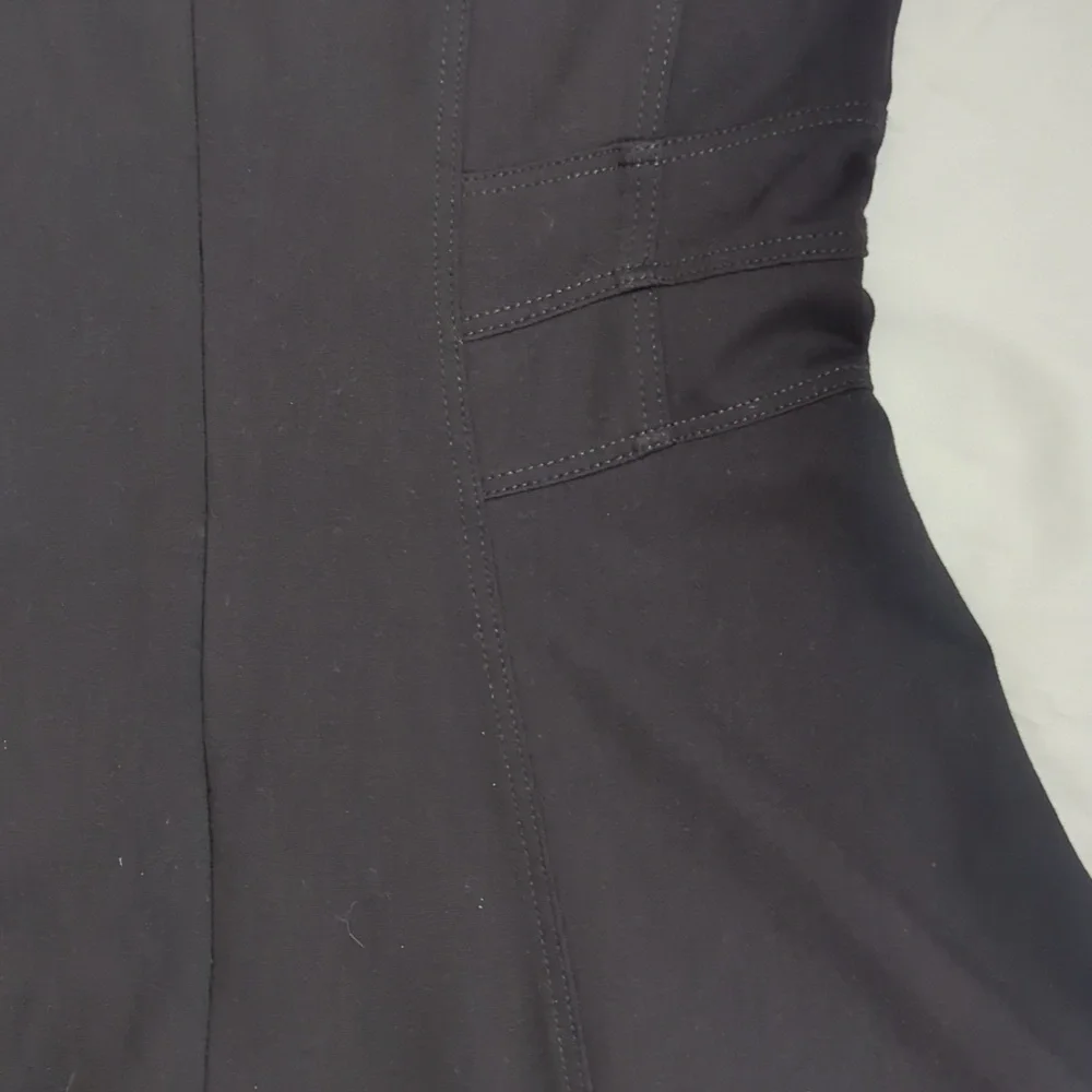 White House Black Market | Dresses | Whbm Short Sleeve Vnotch Midi ...